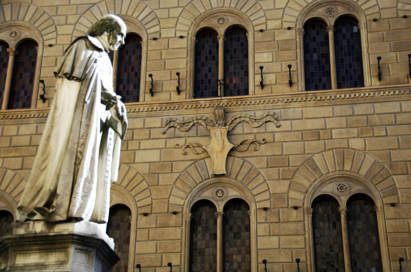 Mps: caduta senza fine a Piazza Affari, capitalizzazione scende sotto ...